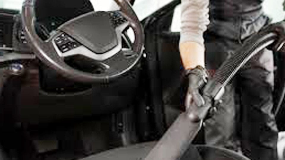 How to Remove Dust from Car Interior?