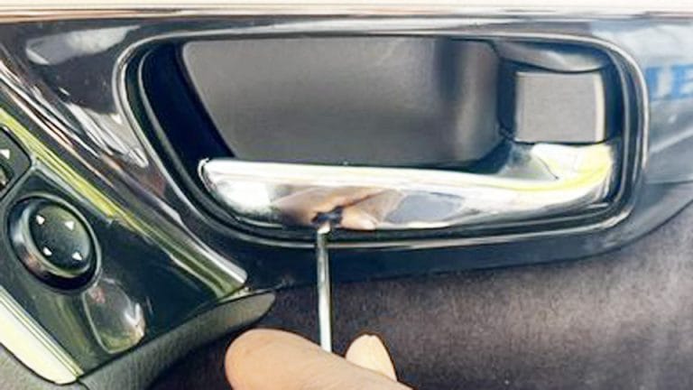 How to Fix a Car Door Handle Interior?